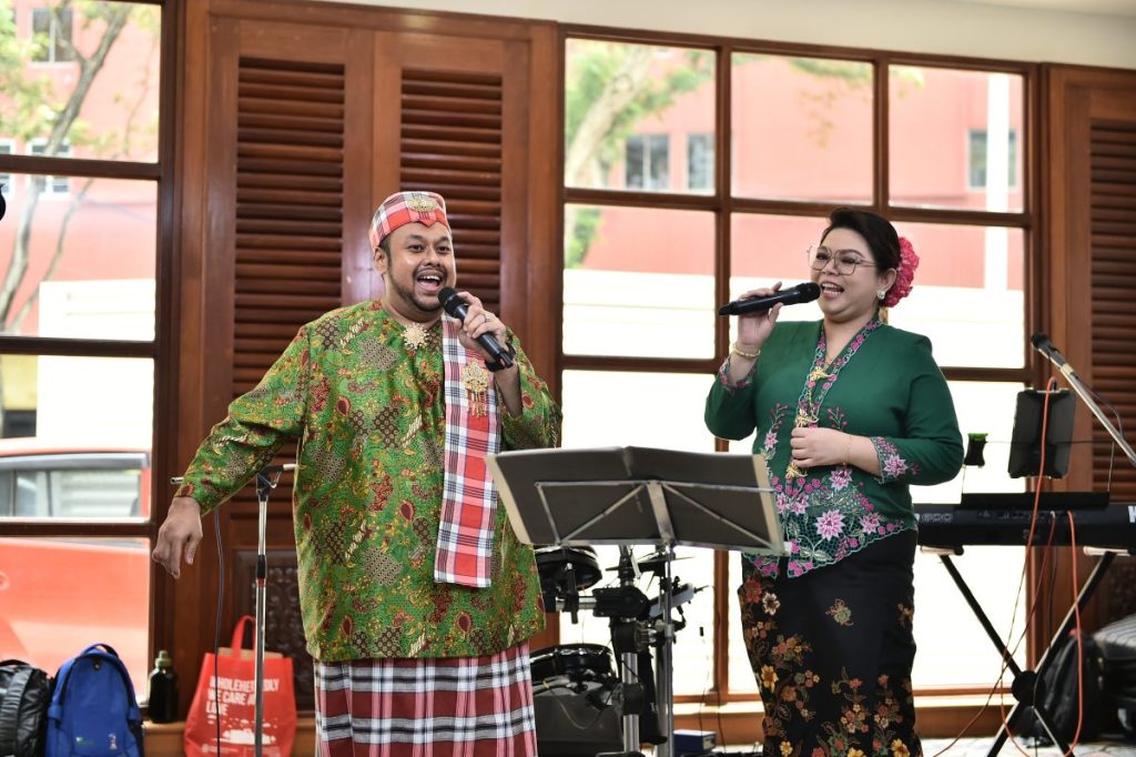 Dondang Sayang, Irama Segar yang Eksklusif