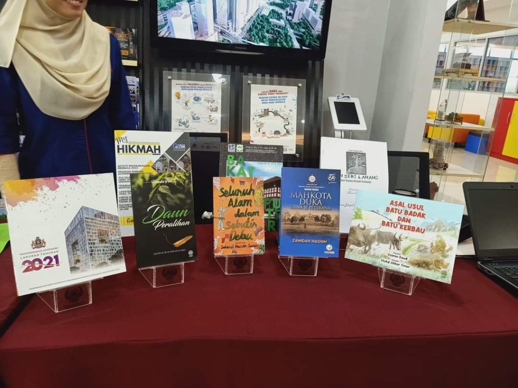 Anugerah Persuratan Selatan: Pengiktirafan kepada Karyawan Johor dan ...