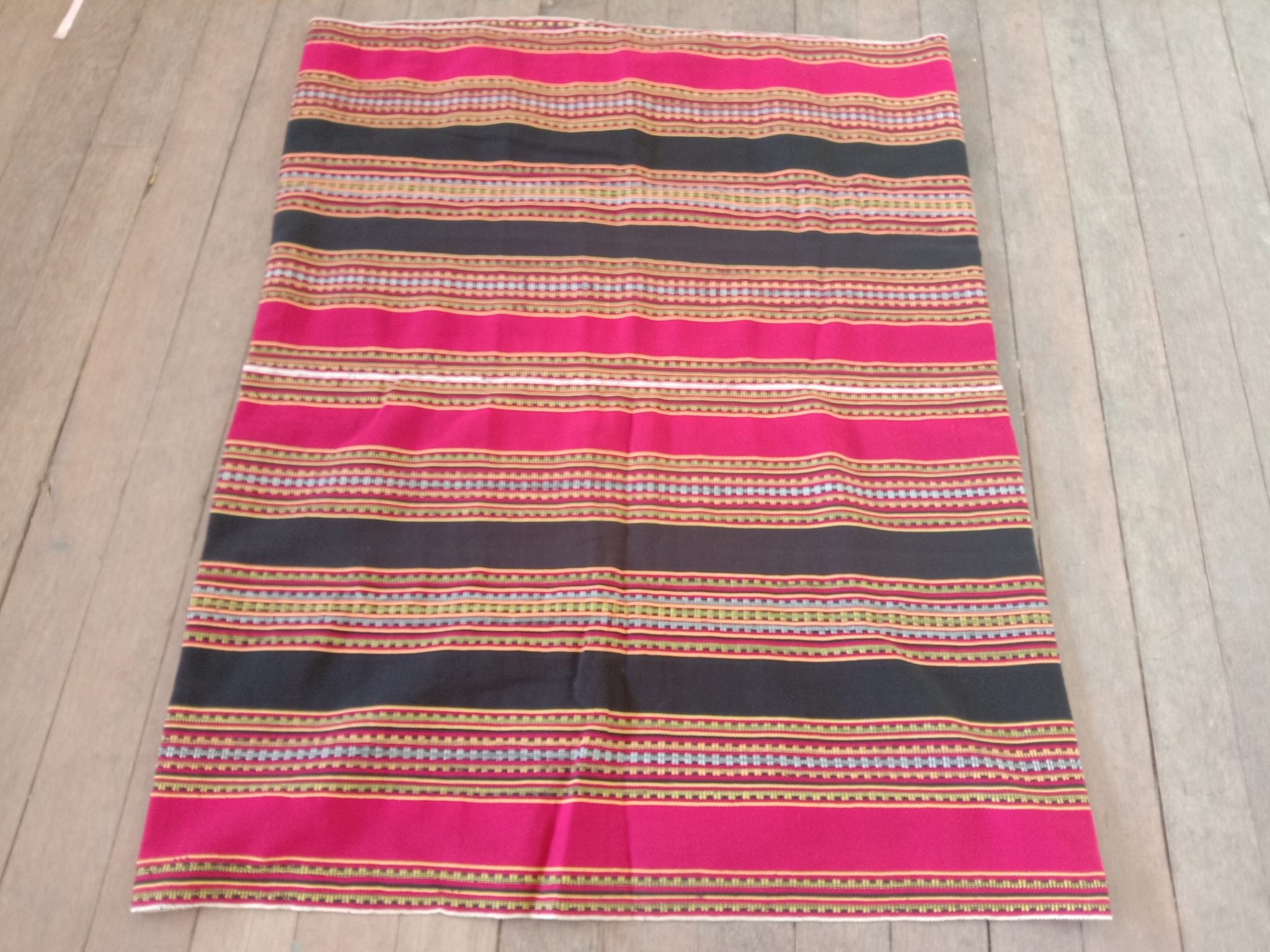 Bhadhu dan Suval: Pakaian Lelaki Tenunan Etnik Rungus – WadahDBP