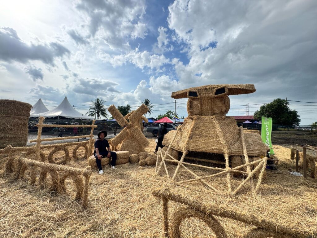 Pesta Angin Timur: Menyulam Tradisi, Memartabat Warisan Negeri Perlis ...