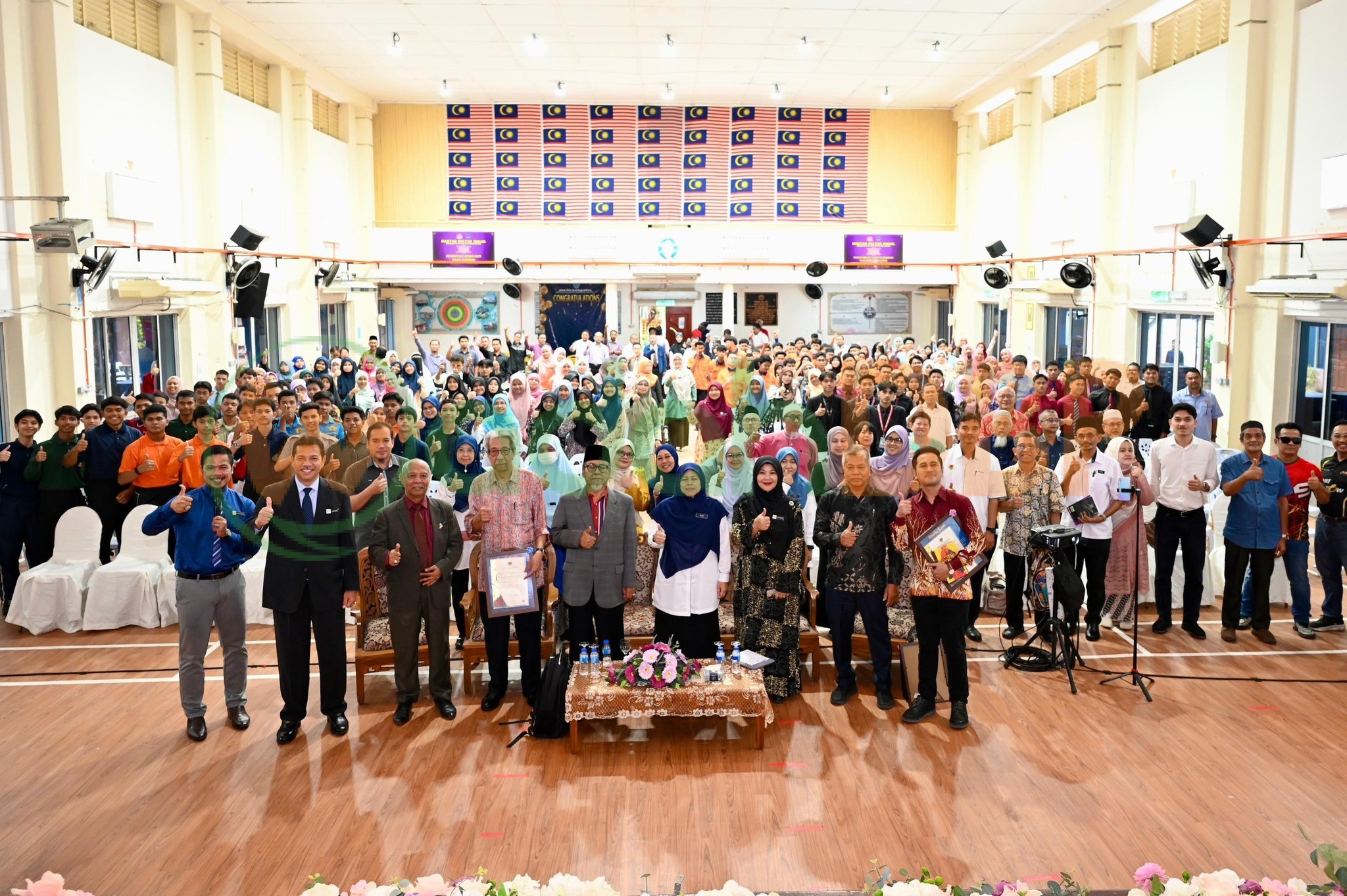 Syarahan 152 dan Bicara Buku Wadah dan Madah Jalur Pemikiran A. Aziz ...